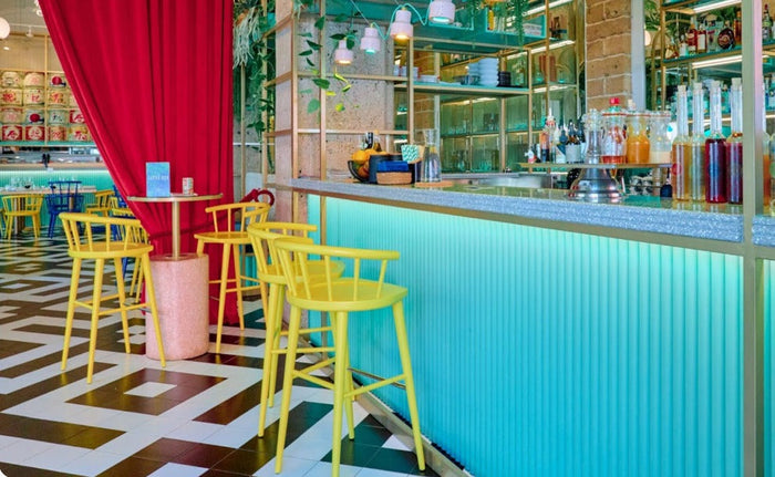 Designers Love these Iconic Luxury Bar Stools: The W Stools by Billiani