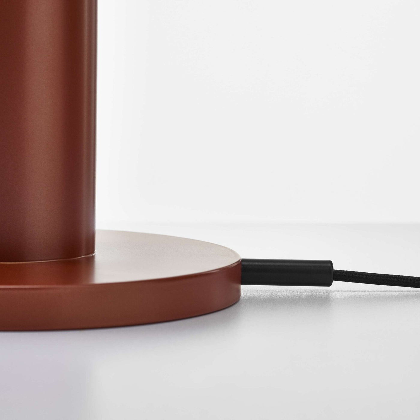 Bonbori Large Modern Desk Lamp | Brokis Lighting