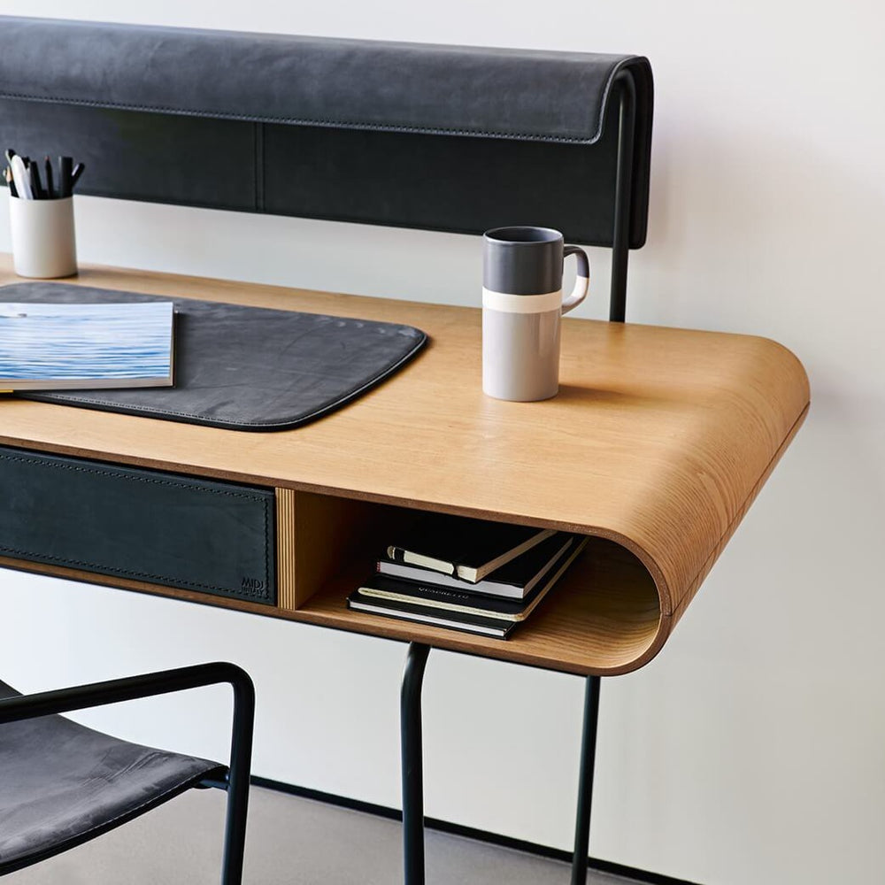 Apelle Desk Table | Midj